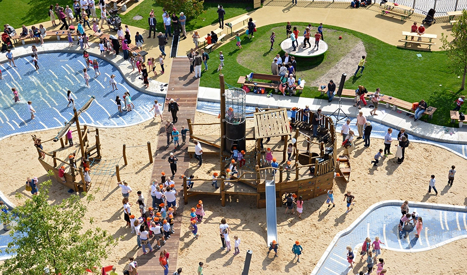 Grasbrookpark, HafenCity Hamburg | WES LandscapeArchitecture